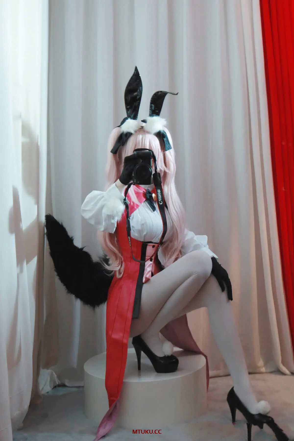 一色雨 – 全套7套&随包视频[4.5G-2025.11新发] – M图铺